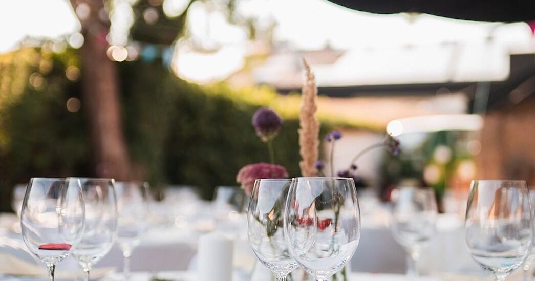 Tips to Throw a year-end party at Restaurant | Featured ...