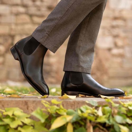 Style Icons: 5 Timeless Shoes That Always Look Great | Fashion ...