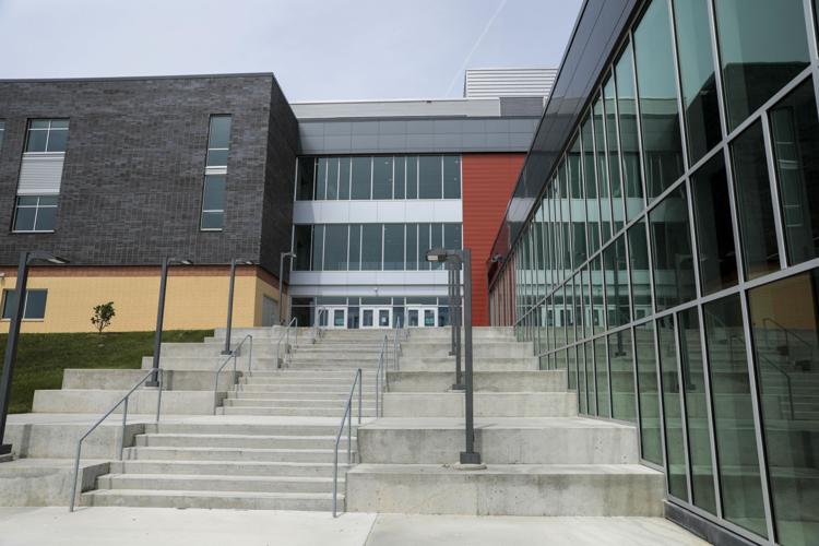 ‘A labor of love': New VAHS has collaborative spaces, state-of-the-art ...