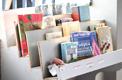 State may put onus on Florida educators to police ‘frivolous’ book ...