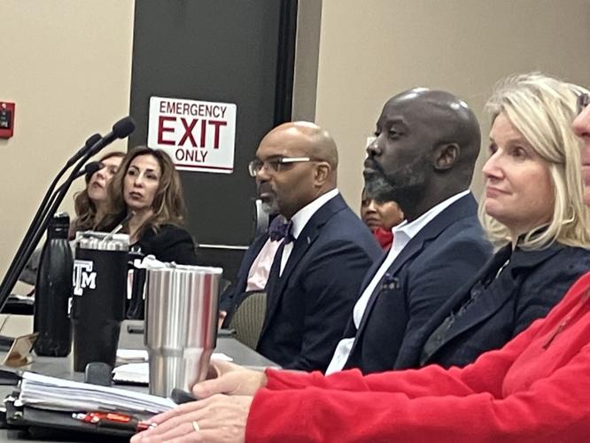 Fort Bend ISD board names Marc Smith as new superintendent | School ...