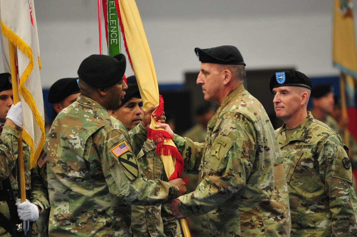 13th ESC hosts change of command | News | forthoodsentinel.com