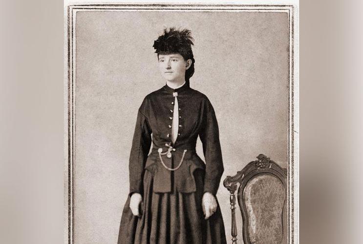 Dr Mary Edwards Walker only female Medal of Honor recipient | Living ...