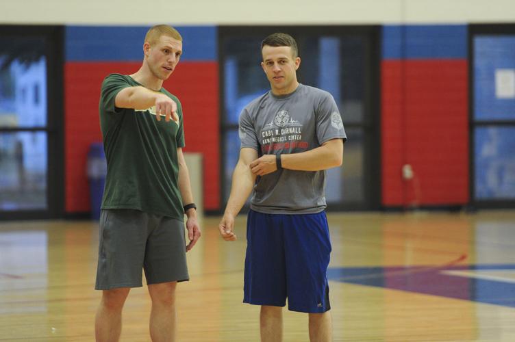 Athletic trainers make big impact on team | Sports | forthoodsentinel.com