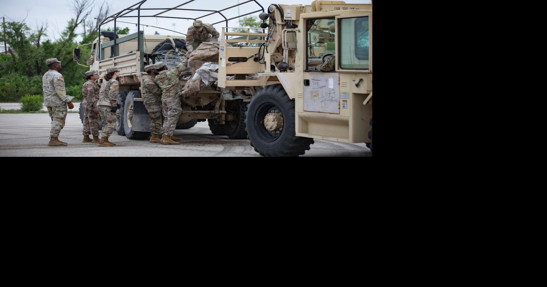 Soldiers collect trash during cleanup | News | forthoodsentinel.com