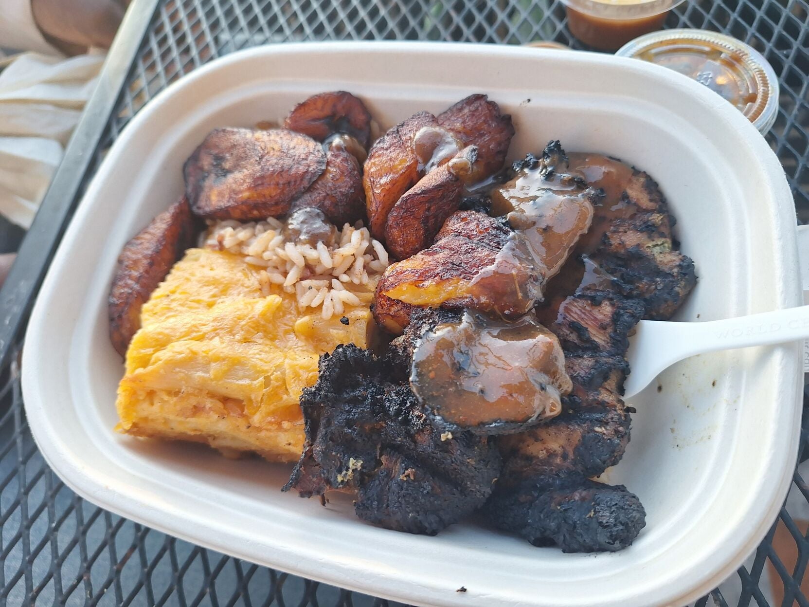 TRAVELING SOLDIER: Twin Isle boasts small space, big Caribbean tastes ...