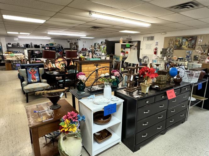 Thrift shop goes far beyond selling wares | Living | forthoodsentinel.com
