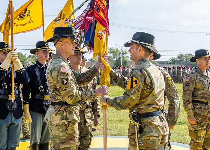 New command team welcomed | News | forthoodsentinel.com