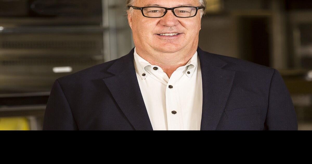 ‘Go East, Old Man,’ Says Golden Chick CEO for Growth Plan | Franchise ...