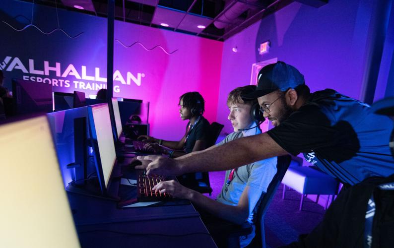 NFL Player Lines Up With Valhallan Esports Training | Franchise News ...