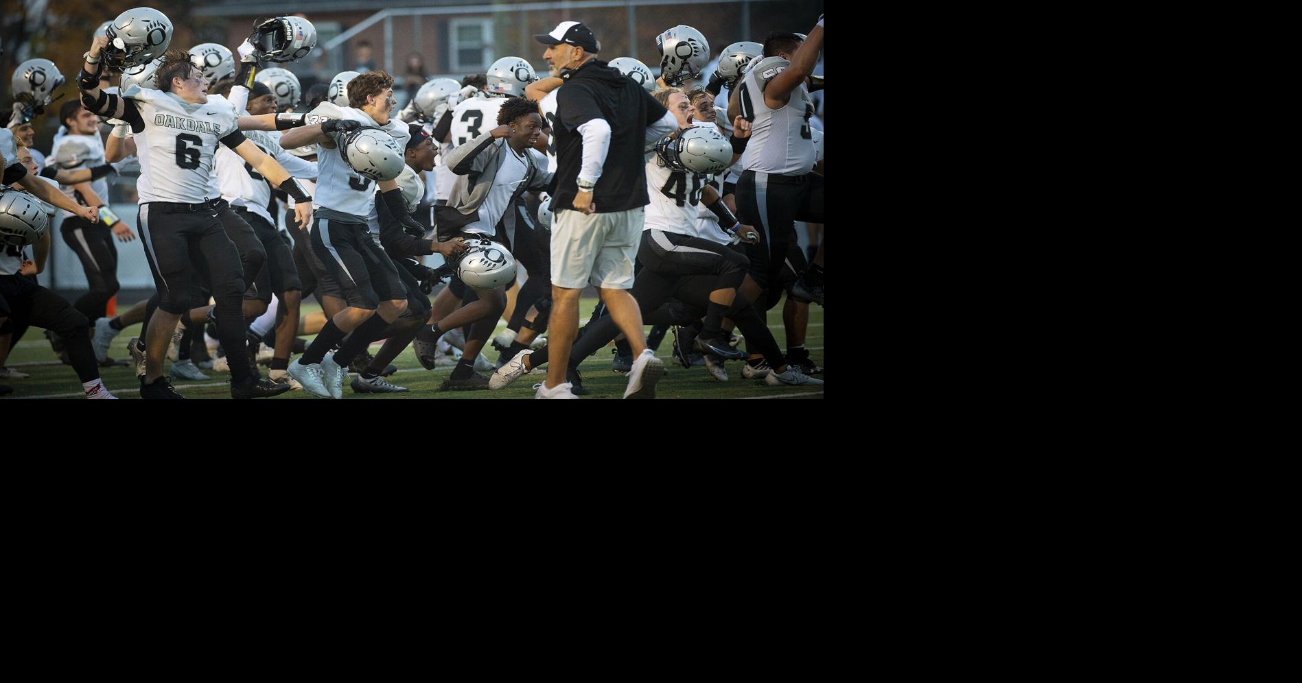 Oakdale rides its best players to stunning upset over Frederick in 3A ...