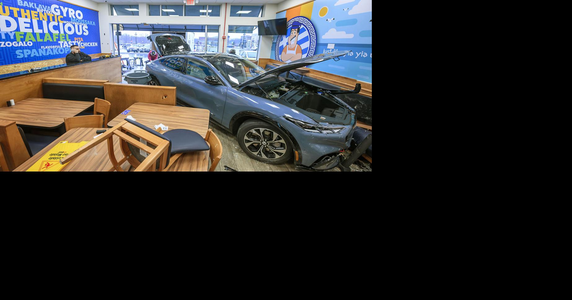 Vehicle crashes through front window of Urbana restaurant | Disasters ...