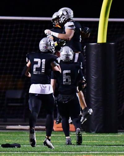 Timely growth spurt helps Oakdale football play to strengths, reach ...