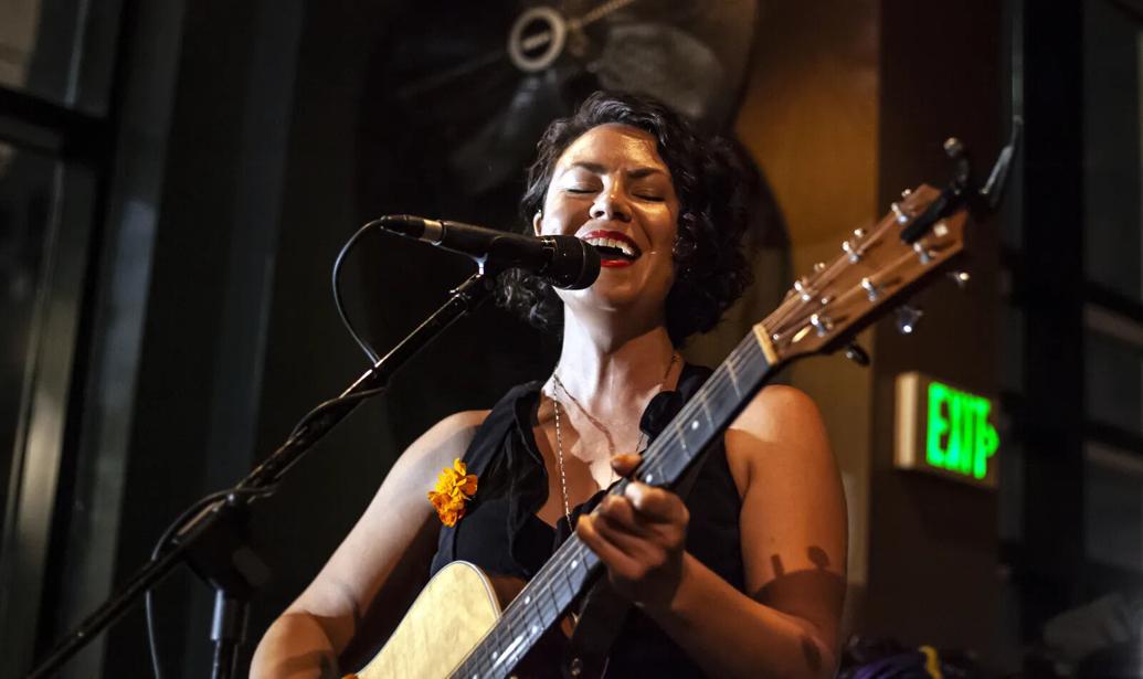 Heather Aubrey Lloyd brings Janis-meets-Joni vocals to New Spire Arts ...