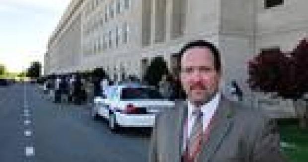 Know Your Leaders: Small-town mayors have varied tactics | Archive ...
