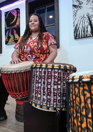 Feel the beat of West African drumming in Urbana | Arts & entertainment ...