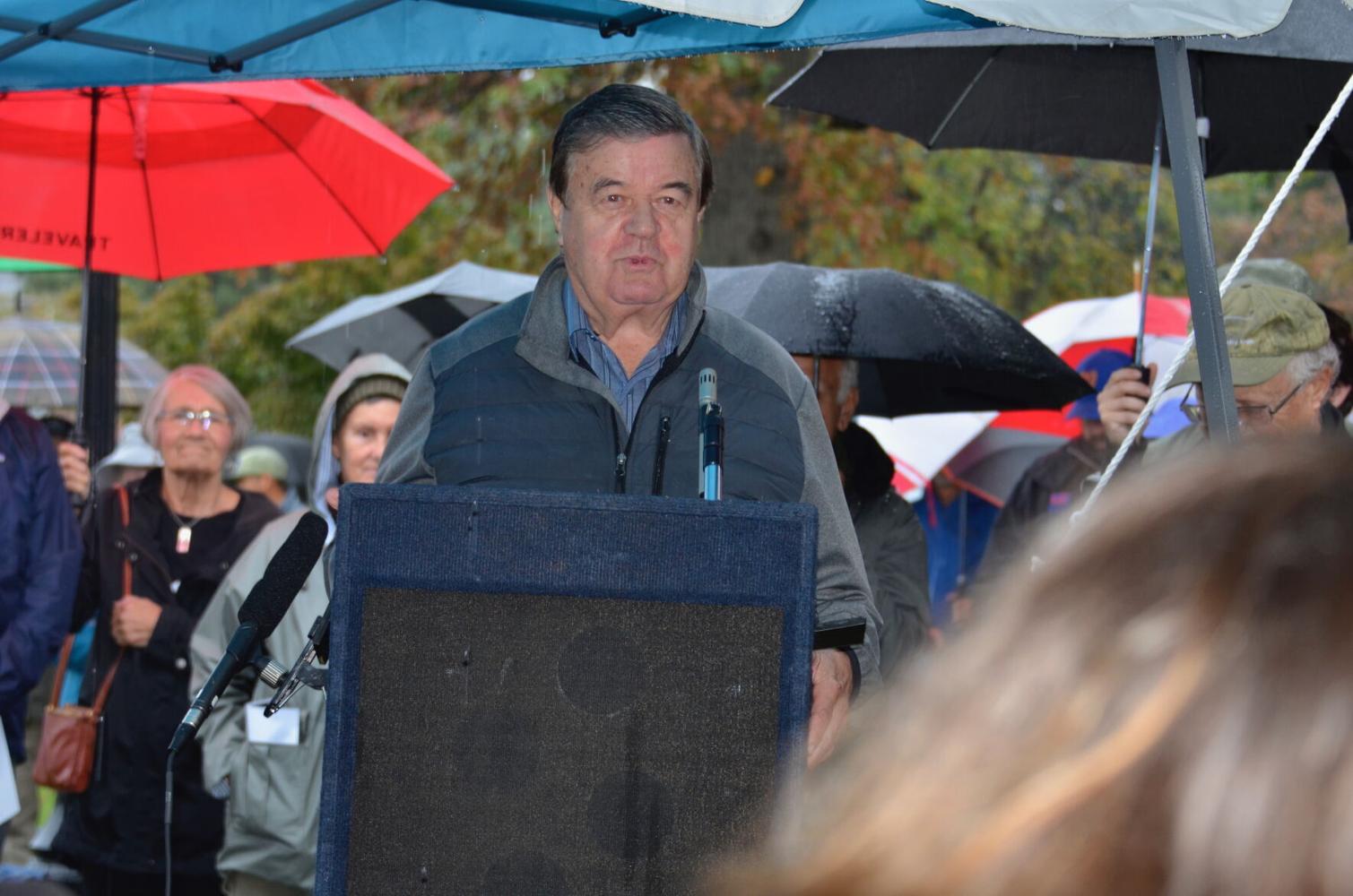Statue of legendary fisherman Kreh unveiled in Frederick's Culler Lake ...