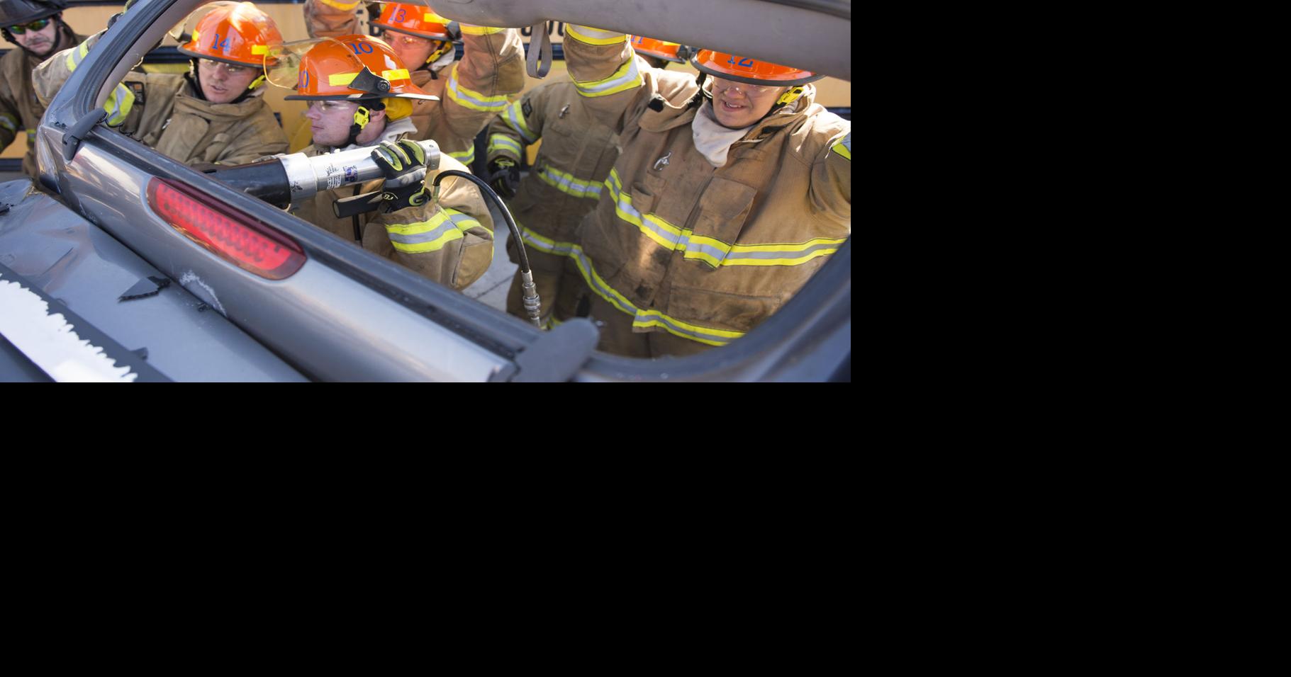 Answering the call: Firefighter recruits learn tools of the trade ...