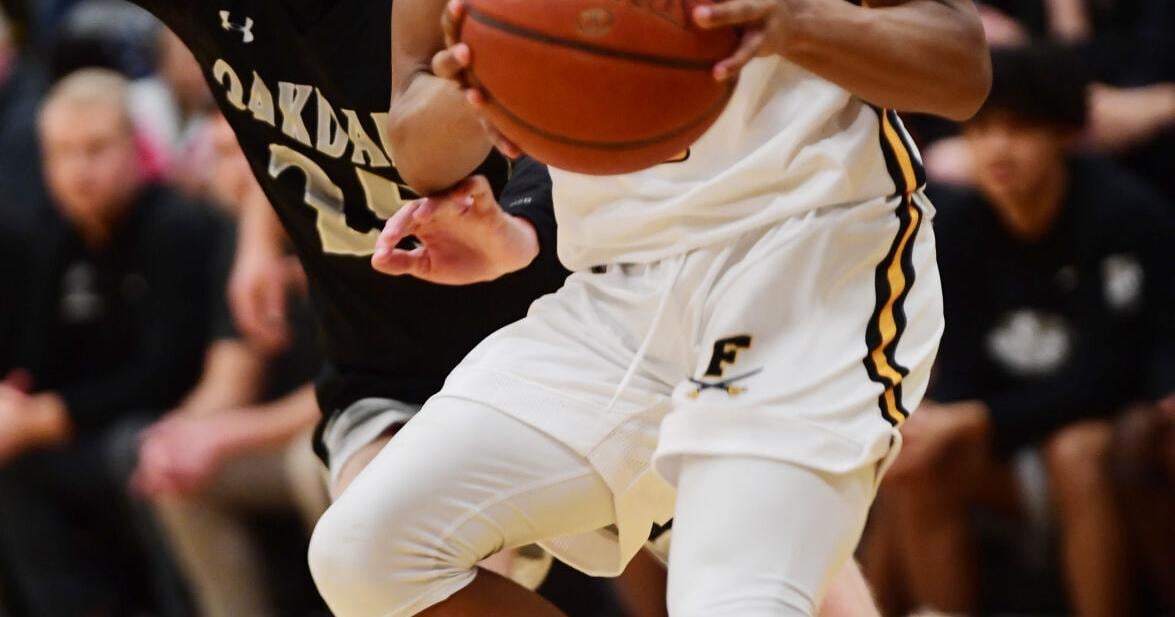 In Photos: Frederick boys defeated Oakdale to capture 3A West regional ...