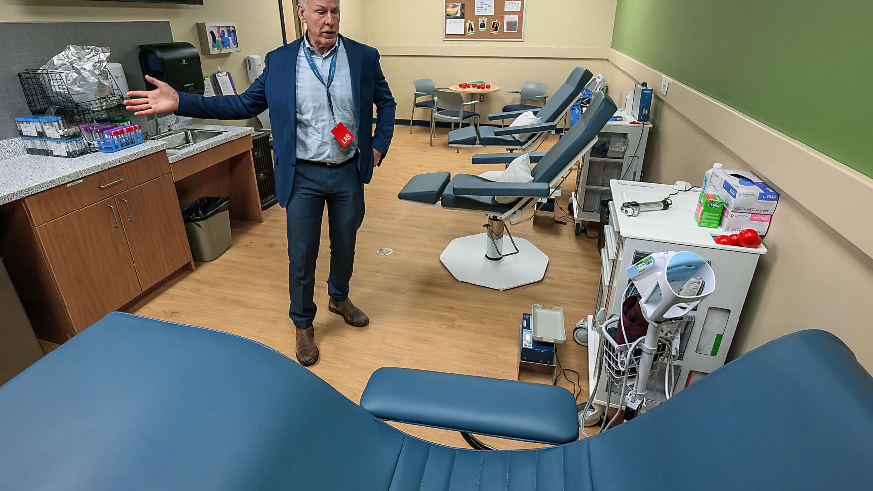 Frederick Health opens local blood donor center amid national shortage ...