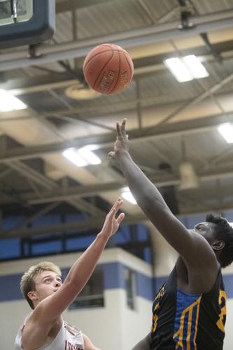 Continuing a trend, Lancers' defense stands out in CMC title-winning ...