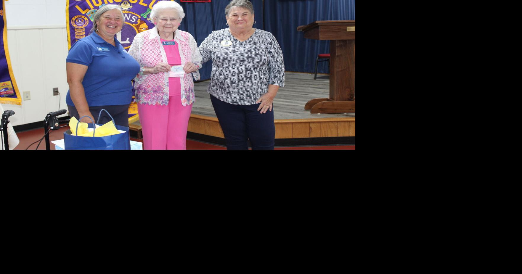 District 22-W Governor Muchow attends Lions club join picnic ...