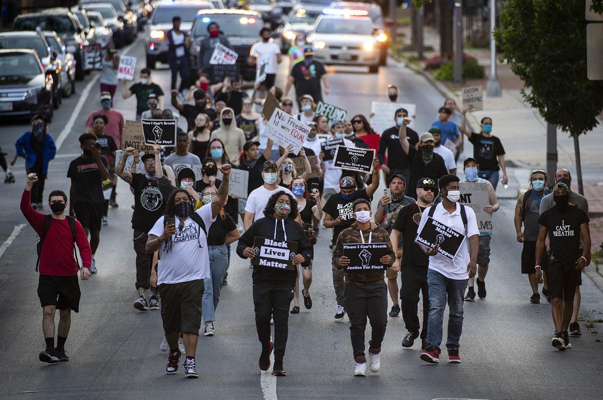 Protests continue in Downtown Frederick Sunday | | fredericknewspost.com