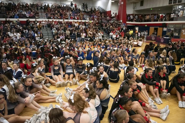 Photos: Frederick County Varsity Teams Compete in a Cheer Competition ...