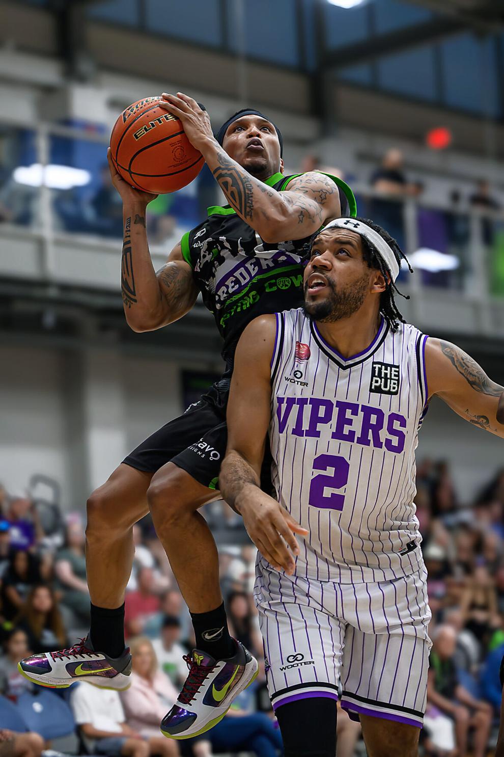 Flying Cows make statement by vanquishing Vipers, advancing to ...