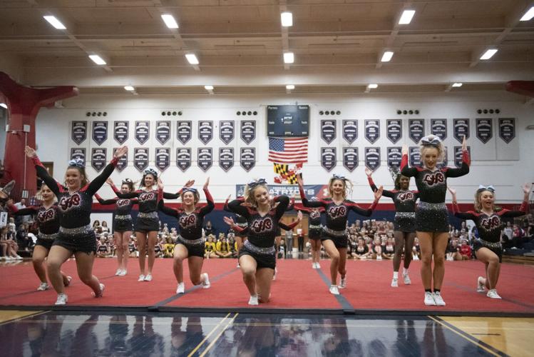 Photos: Frederick County Varsity Teams Compete in a Cheer Competition ...
