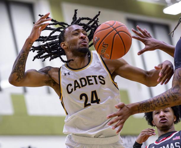 Photos: Class 4A West Region Final / Frederick-Thomas Johnson ...