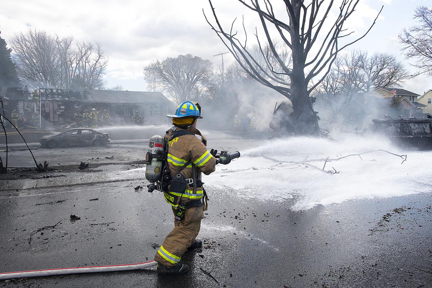 Update: Fuel tanker explodes near Frederick; driver killed | Disasters ...