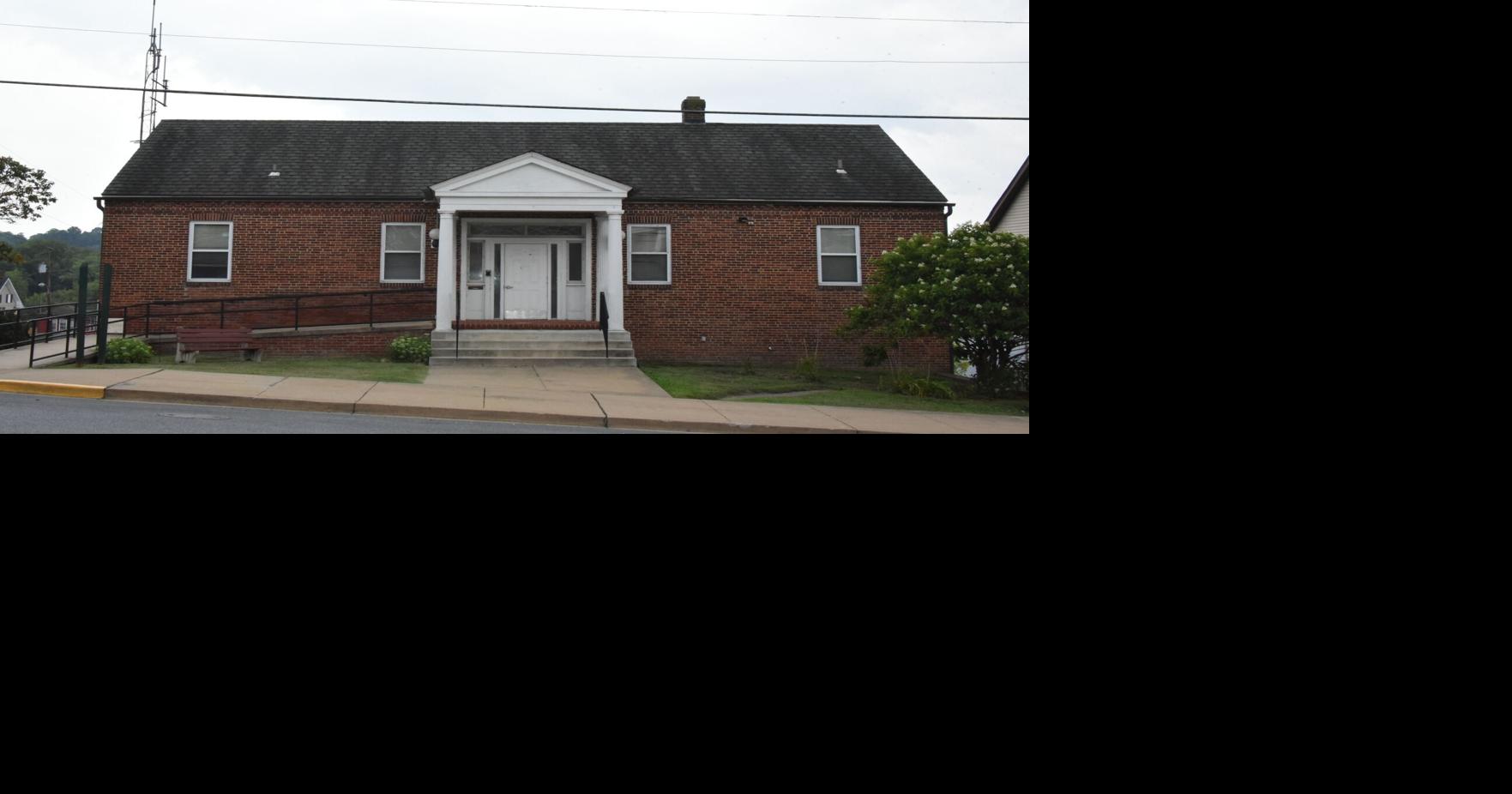 Brunswick officials discuss selling former police department building ...