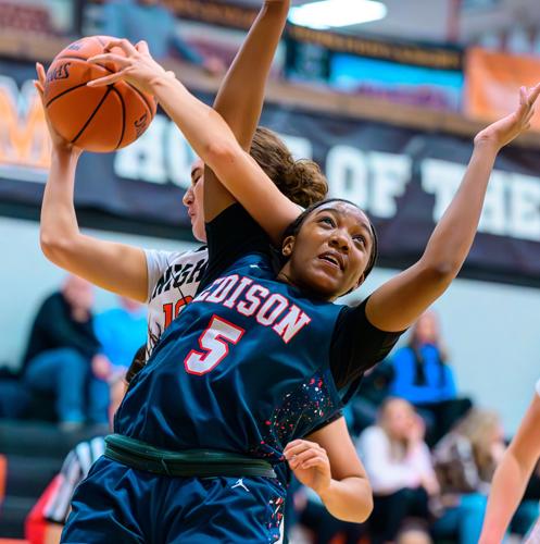 Photos: Middletown vs. Thomas Edison in Ron Engle Holiday Classic ...
