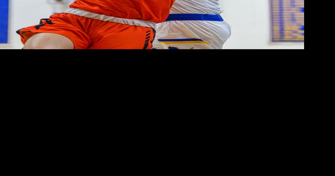 Class 2A boys basketball semifinal capsule: Middletown vs. Carver Vo ...