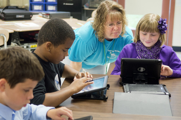 Frederick County students tap, swipe into new school year | Education ...