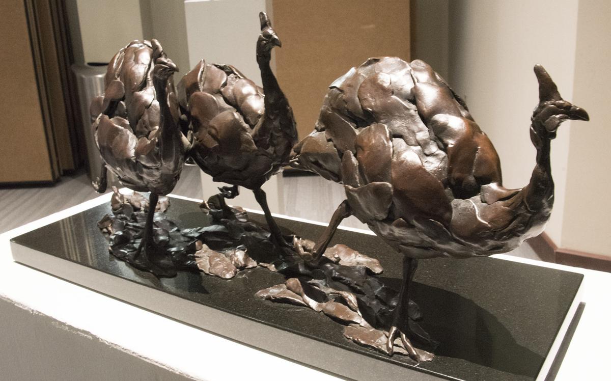 Wildlife sculptor Bart Walter creates memories through clay | Visual ...