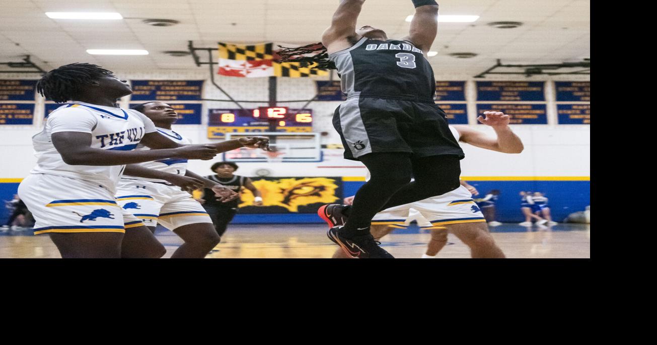 Football standout Rodriguez provides reminders of his hoops skills in ...