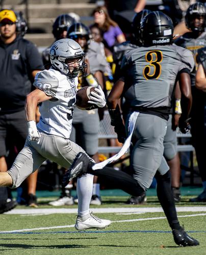 Austin provides finishing touches as Oakdale football gains separation ...