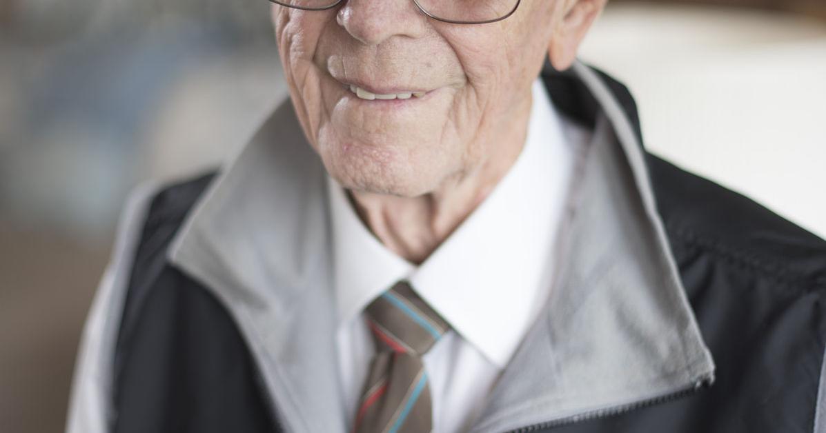 Carl Molter Jr. saw action as combat medic | Ww2 Vets ...