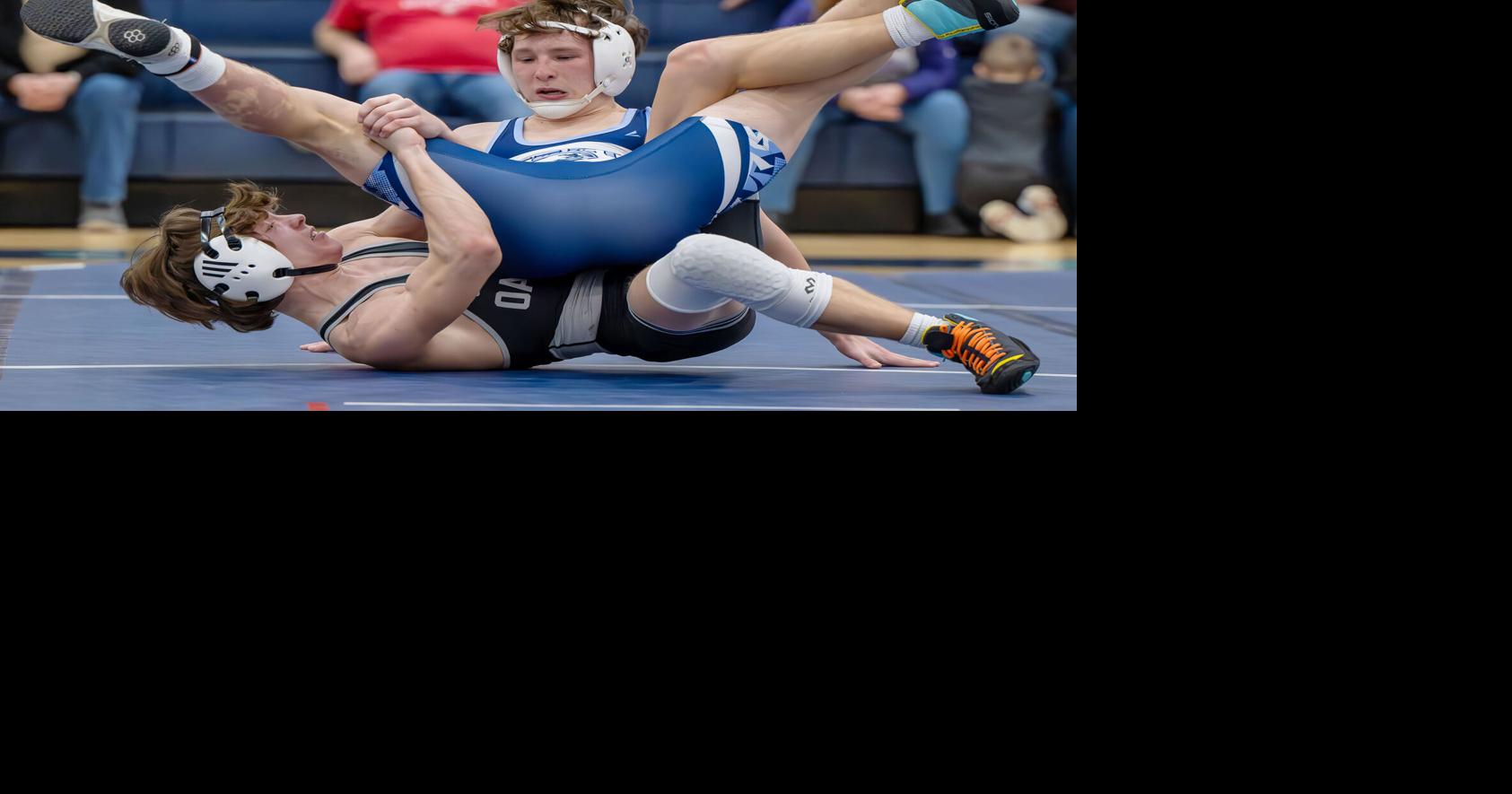 New and improved: LeCroy fits right in with Bears as wrestler who is ...