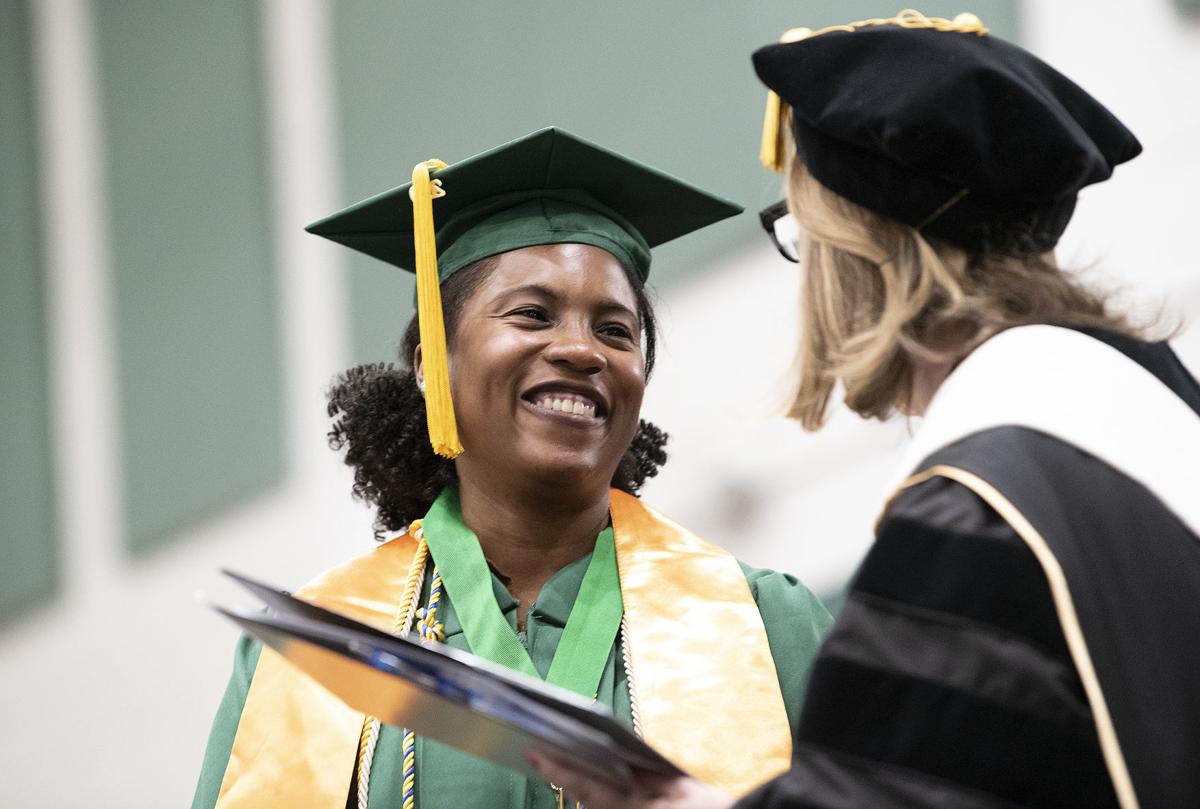 FCC graduates prepare for next step | Education | fredericknewspost.com