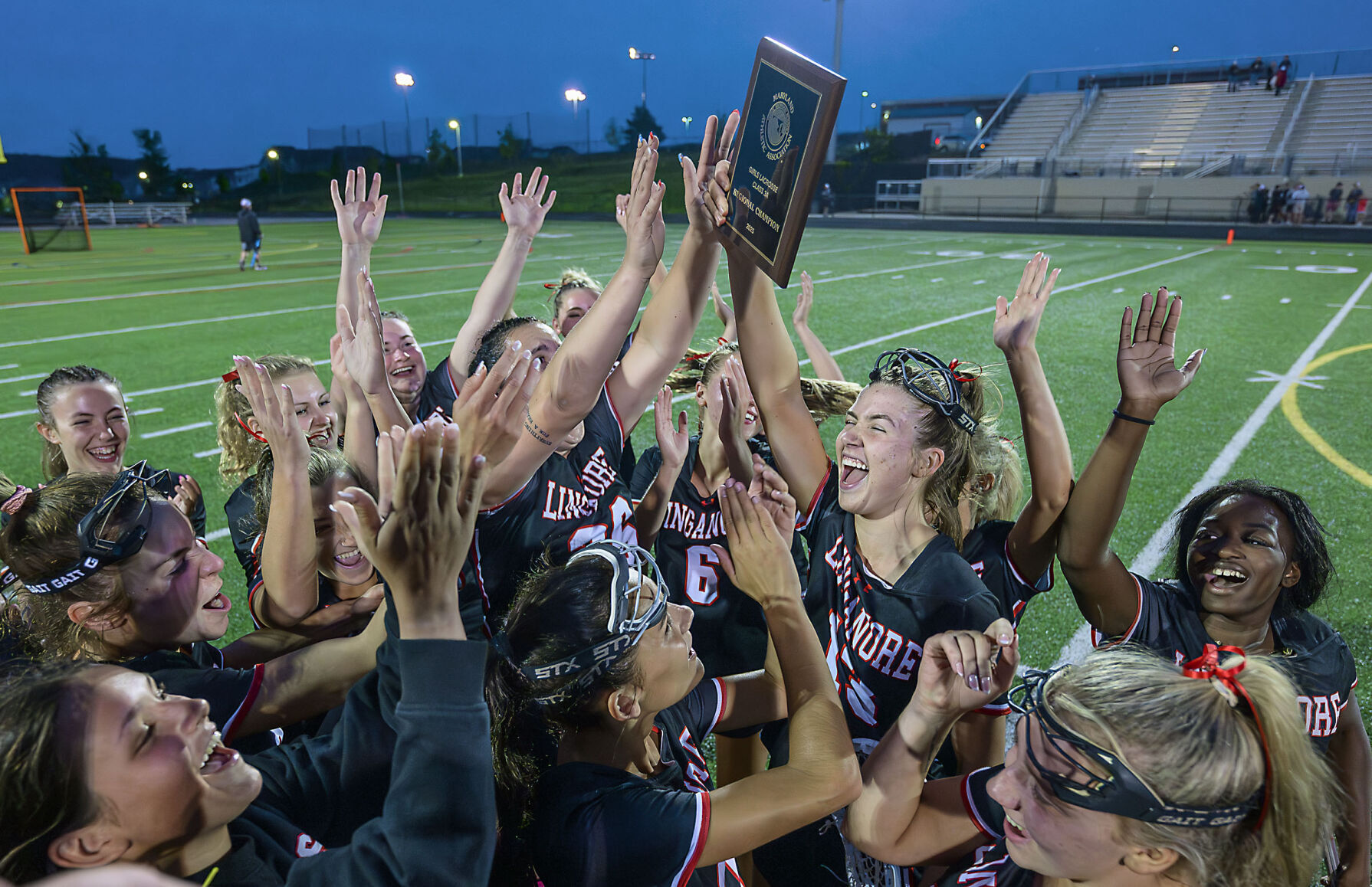 Blaine's late sprint helps Linganore girls seal deal, beat Oakdale for ...