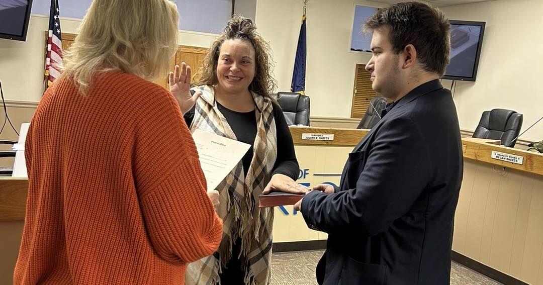Mayor's new assistant sworn in | News | ftimes.com