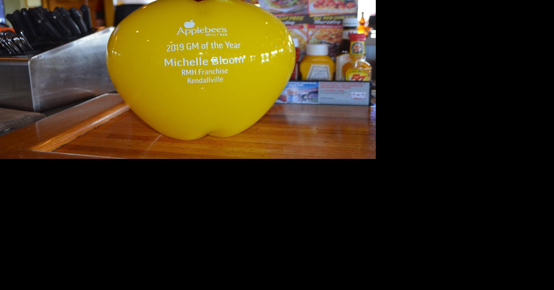 Kendallville Applebee's, manager earn national honors | Fwbusiness ...