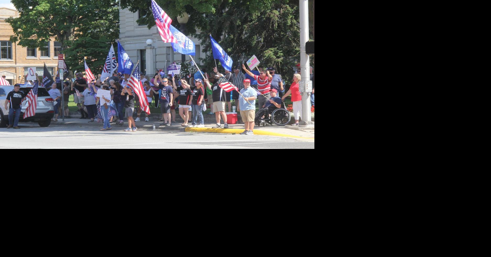 Pro-Trump rally draws crowd in Auburn | Government | fwbusiness.com