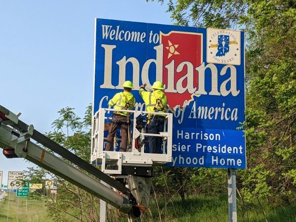 May 22 - New Indiana interstate signs proclaim 'More to Discover ...