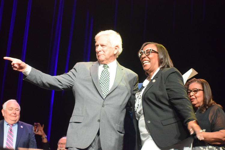 April 23 - Sharon Tucker sworn in as new mayor of the City of Fort ...