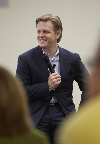 July 22 - Vera Bradley CEO to retire | Fwbusiness | fwbusiness.com