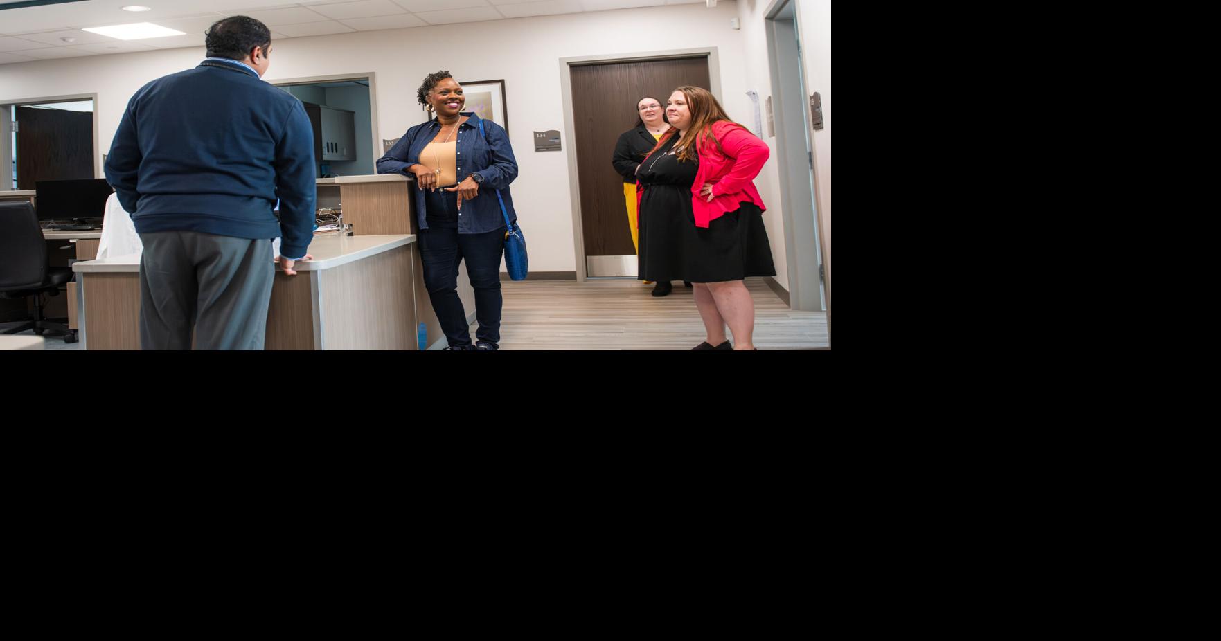 Oct. 13 - Fort Wayne Mayor Sharon Tucker cuts ribbon on Meridian Health ...